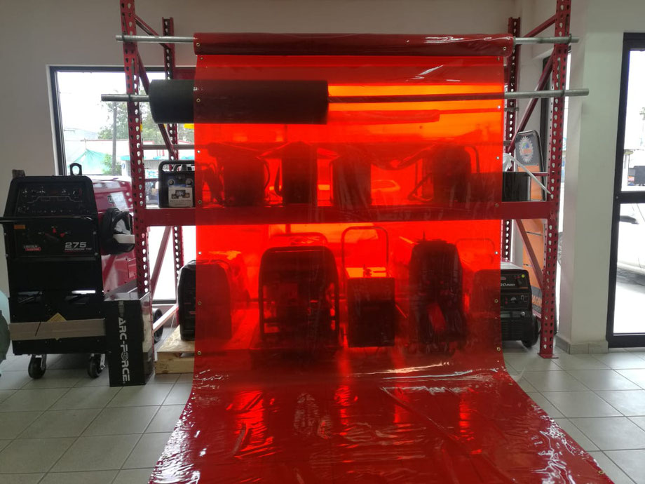 Cortina para soldar – Antichispa – transparente – roja - Lona Ignifuga ...
